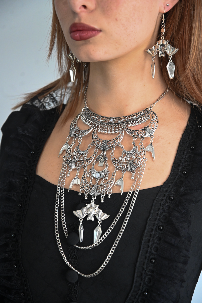 Gothic Handmade Necklace - Crypt Keeper’s Embrace Jewellery Set ...